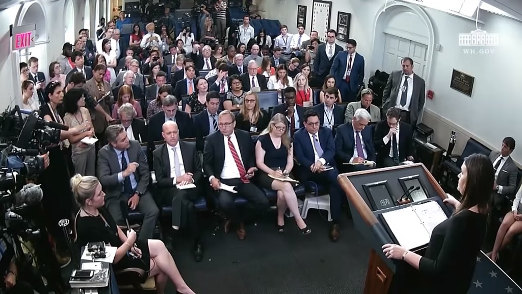 National News Reporter Issues "Sincere" Apology To Trump And It's ...